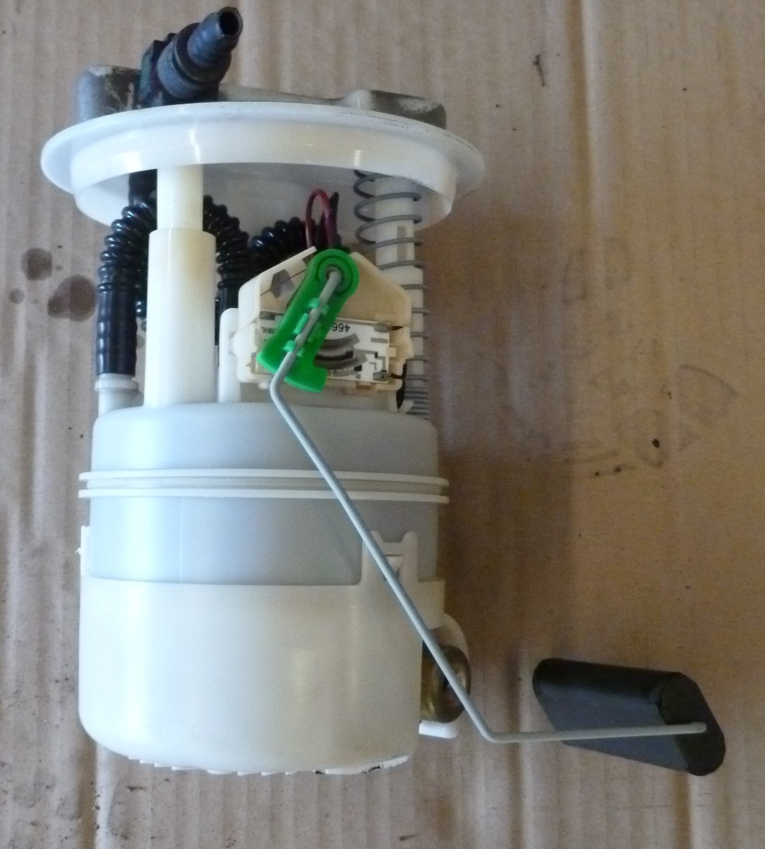 AZ-Autoverwertung - Renault Twingo Bj.02-C06-1,2l-Kraftstoffpumpe ...